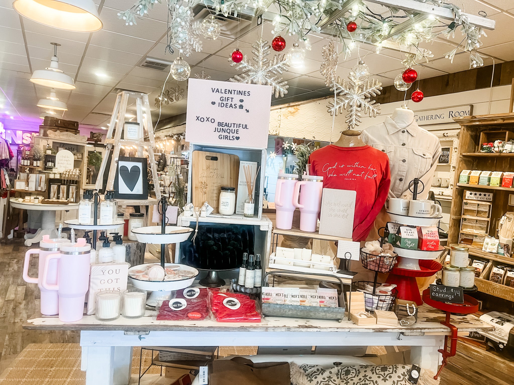 Beautiful Junque / Home decor, Clothing & Handmade Goods for Your Home